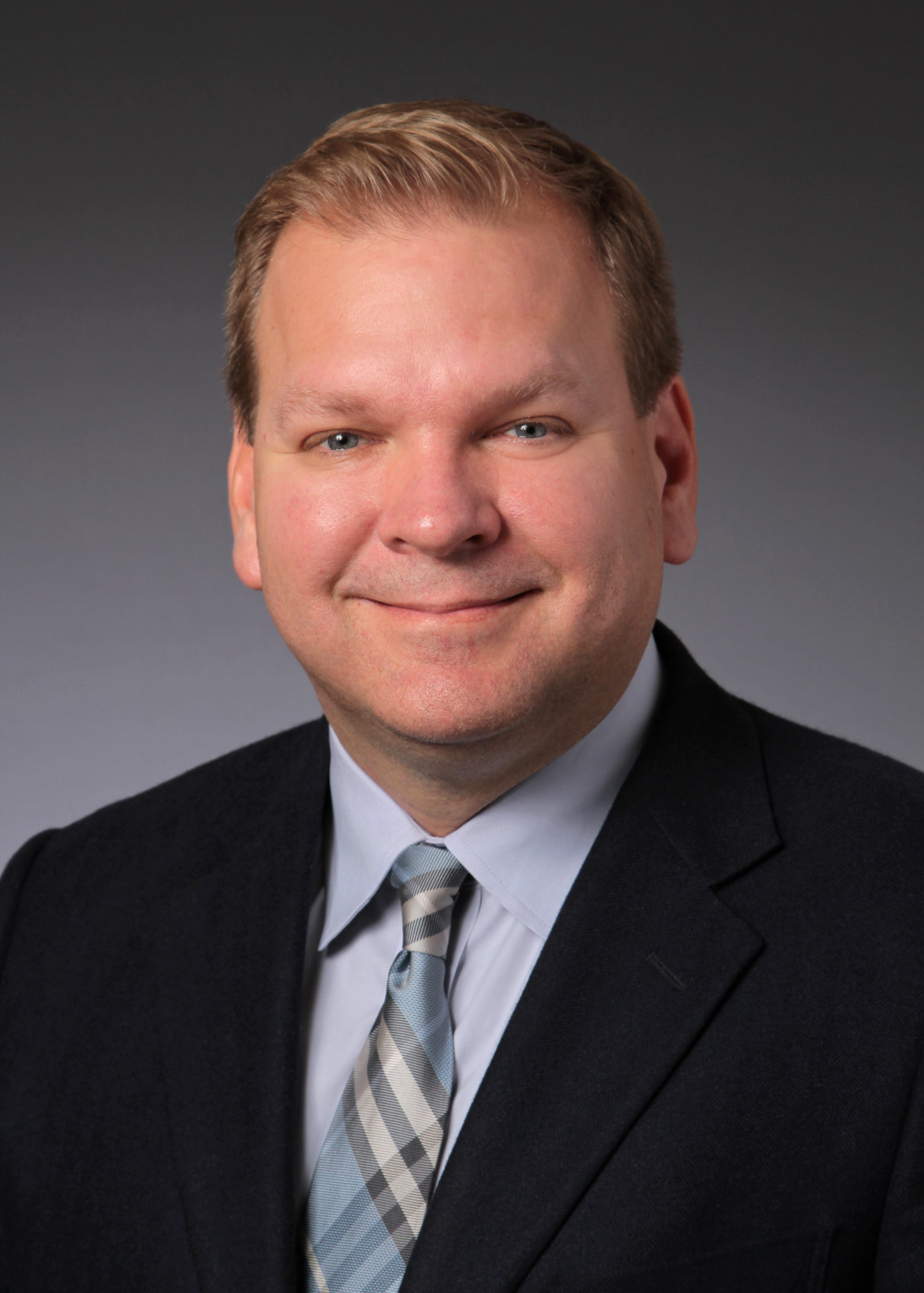 Dr. Chris Bundy receives the WSMA President’s 2021 Unsung Hero Award ...